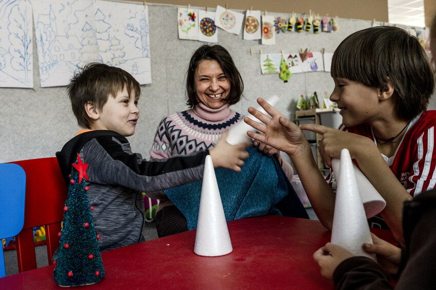 Emotional support and new opportunities for Ukrainian refugees | Plan ...
