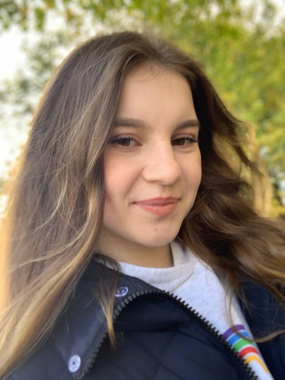 Girls speak up about the rebuild of Ukraine | Plan International