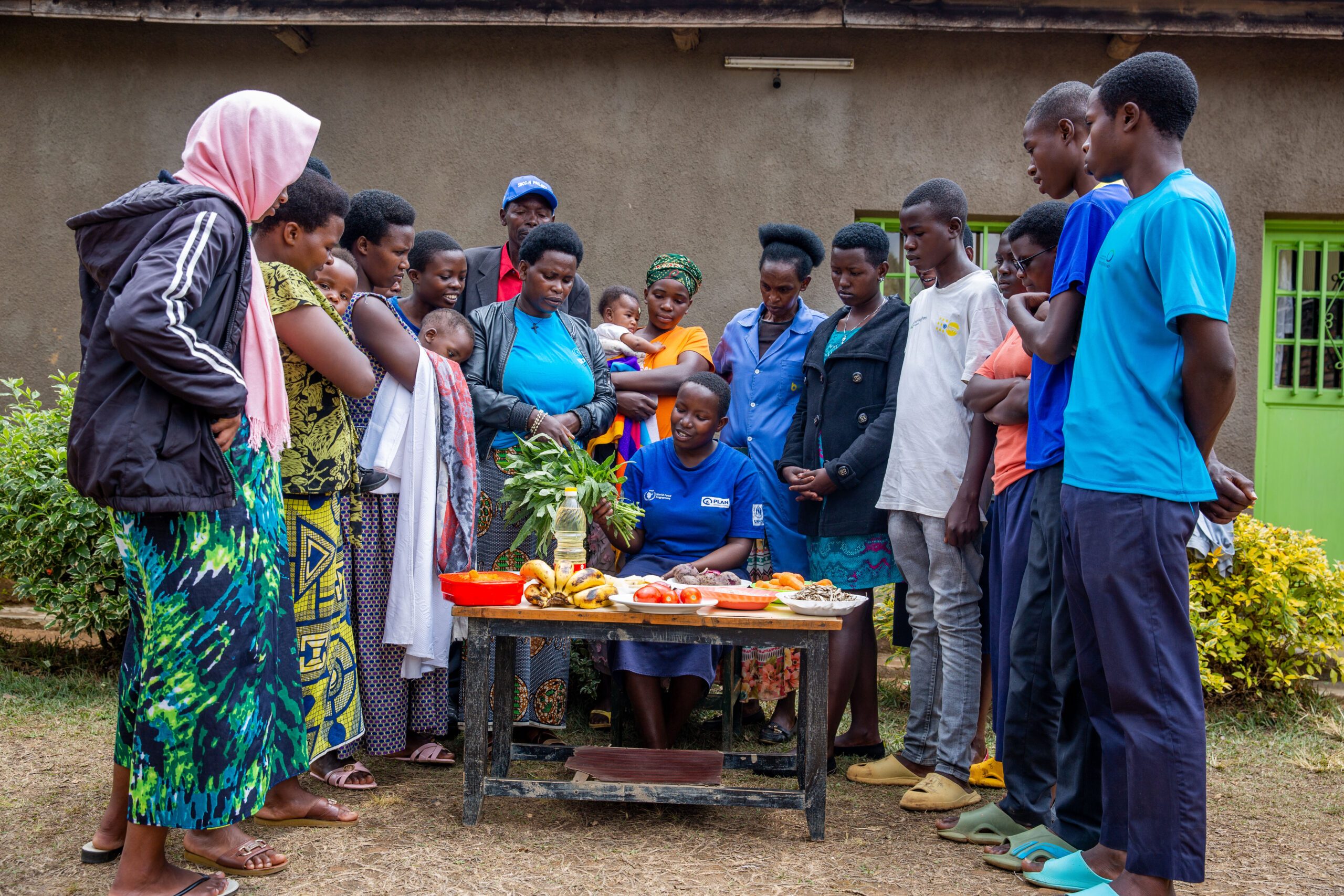 Community cooking demonstrations tackle malnutrition in refugee and ...